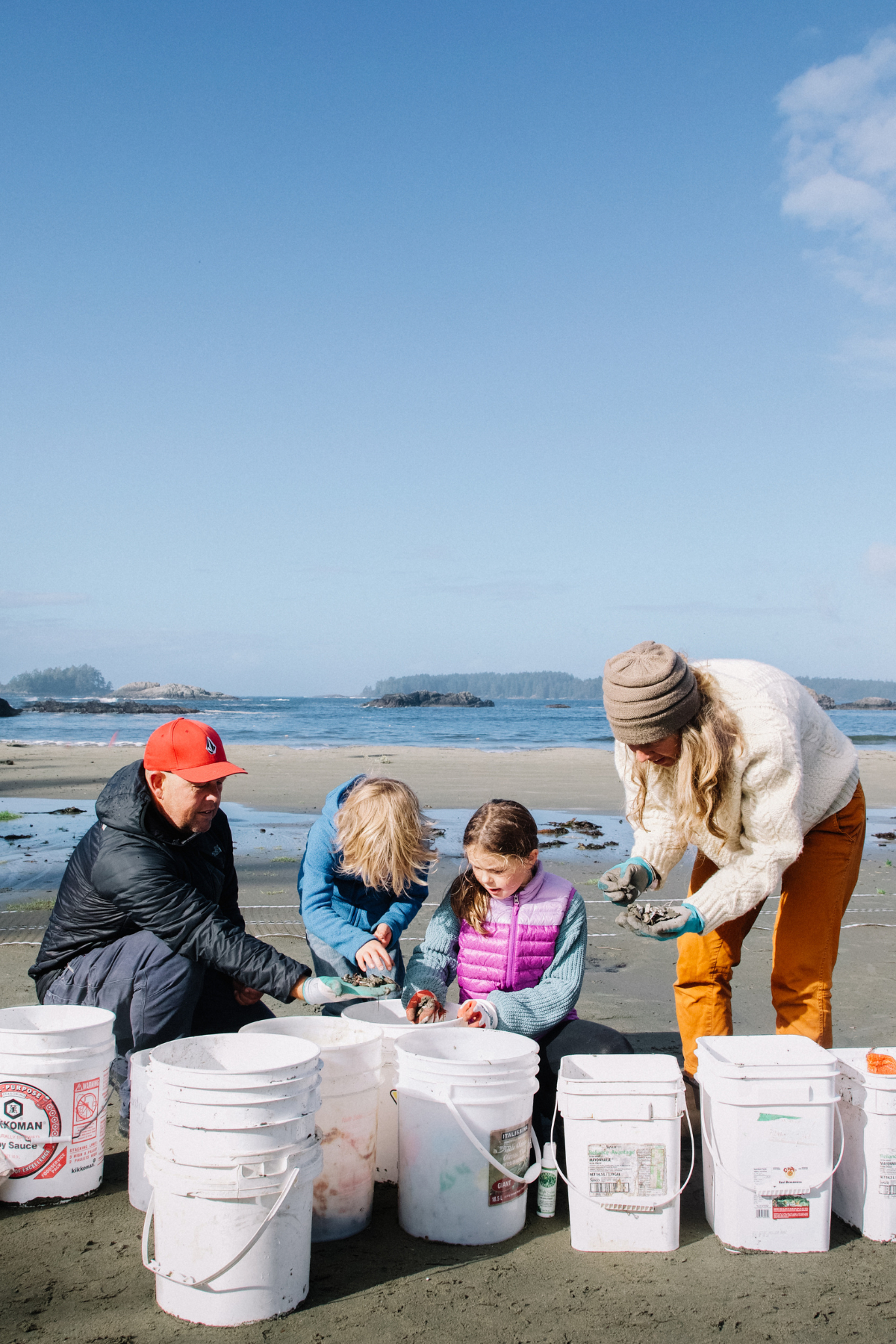Washed Up Wednesdays Beach Clean | The Official Tourism Tofino
