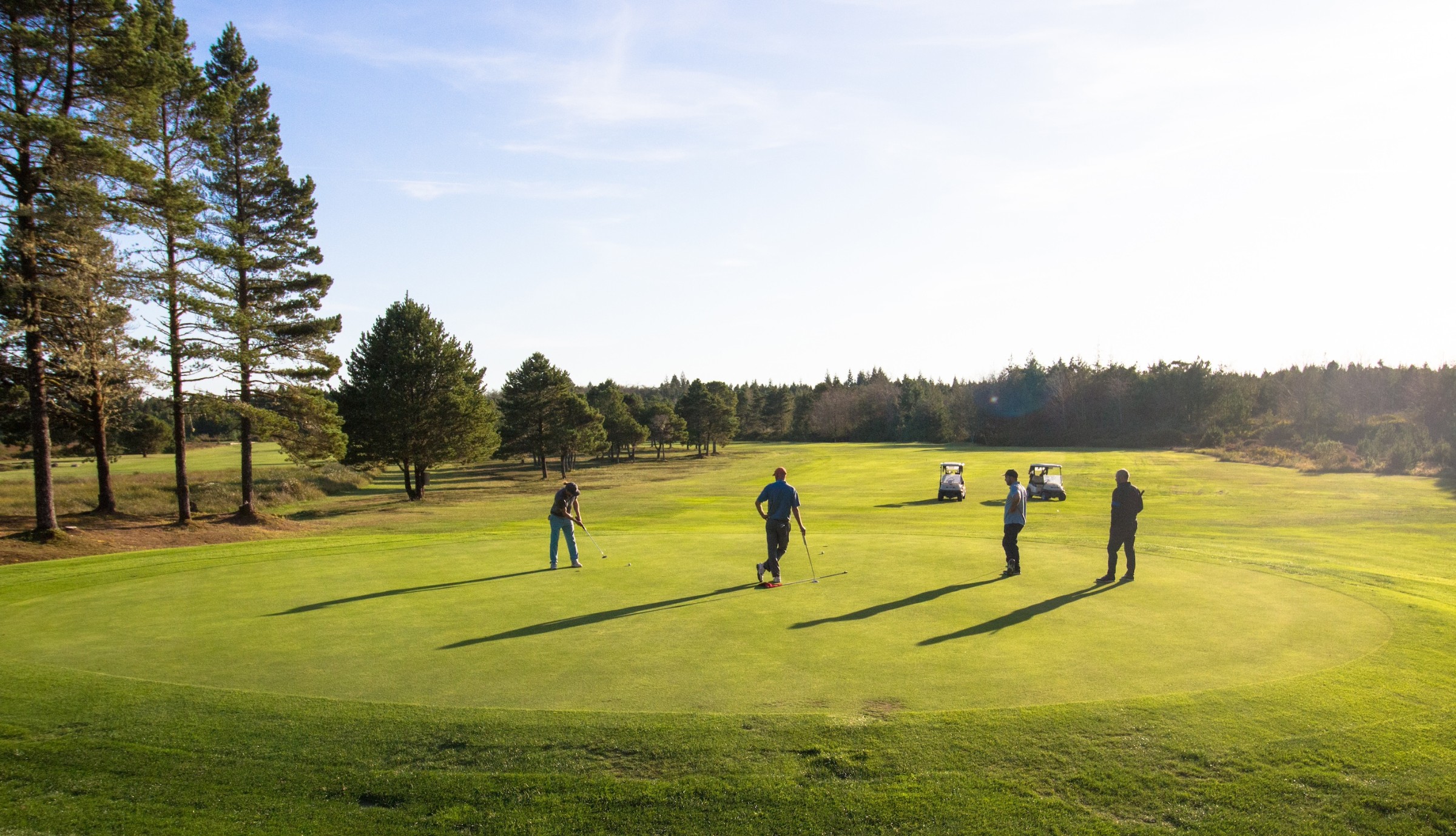 Golfing | The Official Tourism Tofino